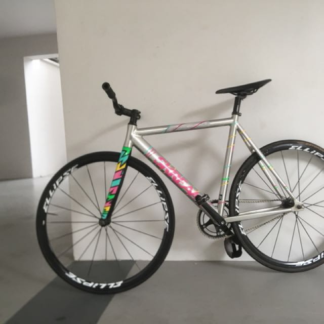 Skream V1 (Raw), Sports Equipment, Bicycles & Parts, Bicycles on Carousell