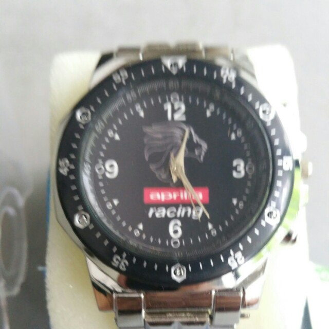 Aprilia Racing Watch, Mobile Phones & Gadgets, Wearables & Smart ...
