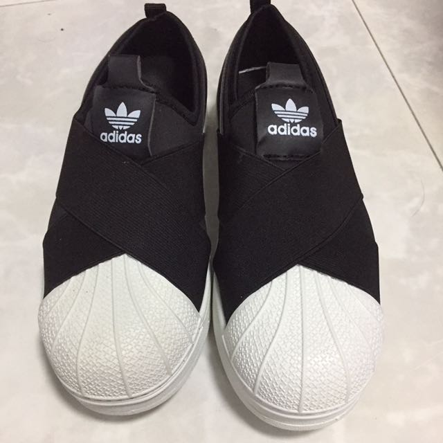 Adidas slip on, Women's Fashion, Footwear, Flipflops and Slides on ...