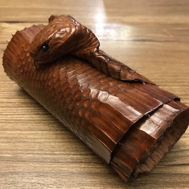 cobra hide