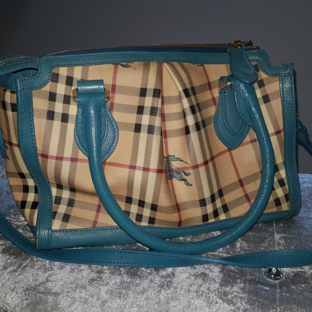 Burberry Blue Bag, Women's Fashion, Bags & Wallets, Tote Bags on Carousell