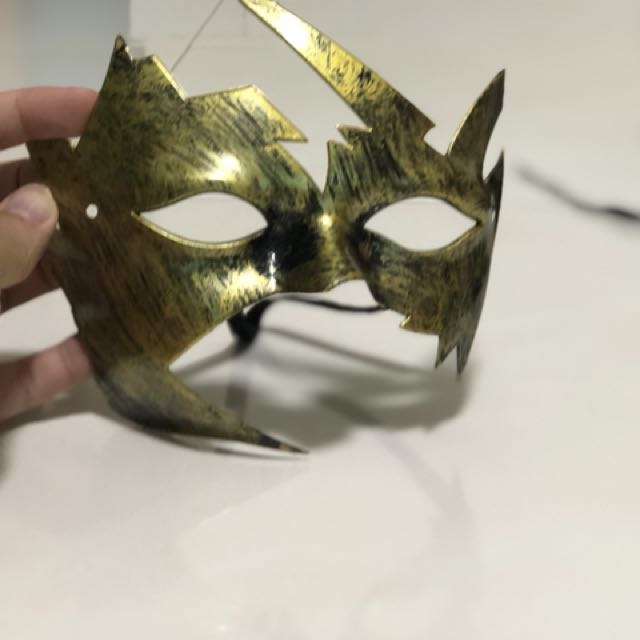 DnD / Cosplay suitable Mask, Men's Fashion, Tops & Sets, Formal Shirts ...