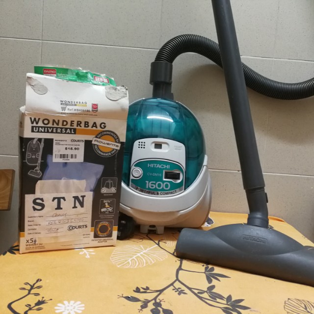 Hitachi vacuum cleaner with bags, TV & Home Appliances, Vacuum Cleaner ...