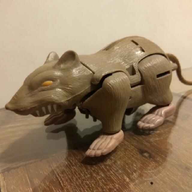 Vintage 1997 Beast Wars Rattrap, Hobbies & Toys, Toys & Games on Carousell
