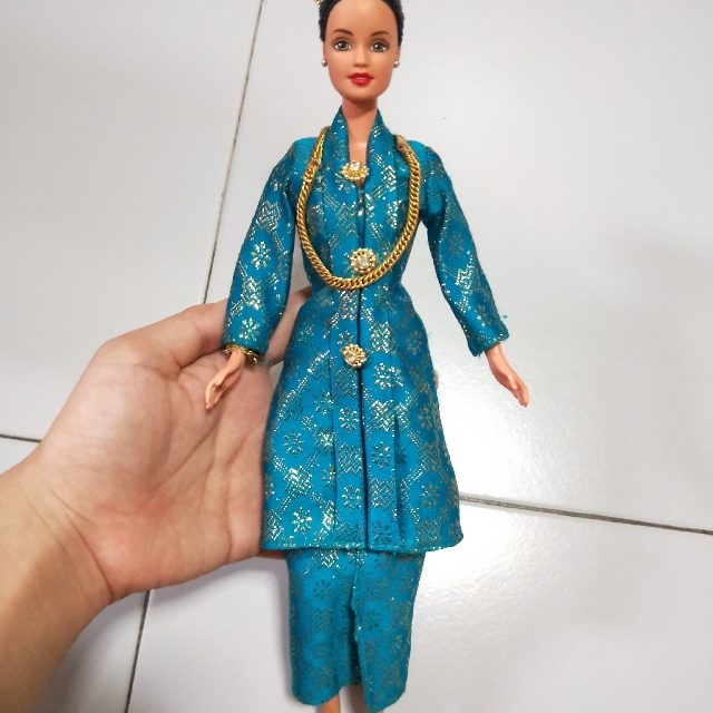 barbie doll in traditional malay costume and hairstyle, Hobbies & Toys ...