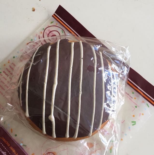 Breadou Donut Squishy, Hobbies & Toys, Toys & Games on Carousell