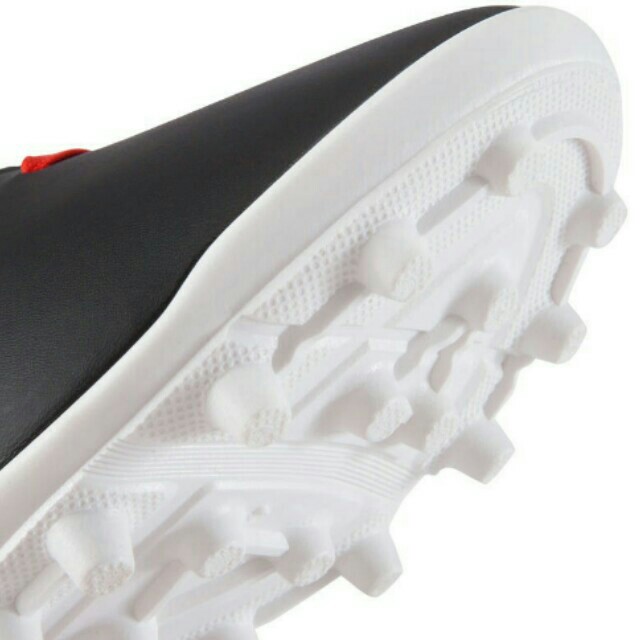 FG football boots KIDS Kipsta, Sports Equipment, Sports & Games, Racket ...