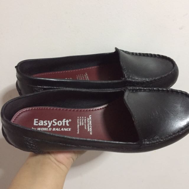 Easysoft World Balance Size 6, Women's Fashion, Footwear, Slippers and ...
