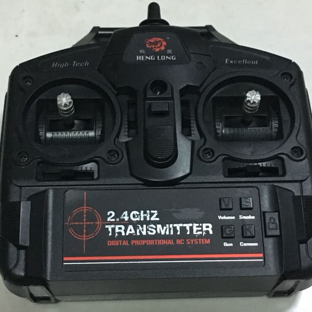 Heng Long 1:16 RC tank Controller 2.4GHz 5.2, Hobbies & Toys, Toys & Games on Carousell