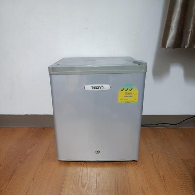 Mini Fridge 45L, TV & Home Appliances, Kitchen Appliances ...