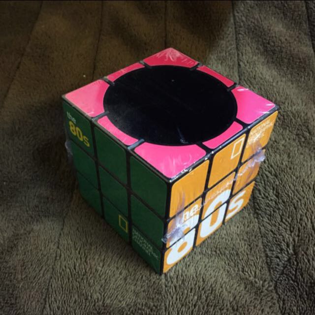 National Geographic Channel 扭計骰筆筒紀念品/Rubik's Cube Pen Container, 興趣及遊戲 ...