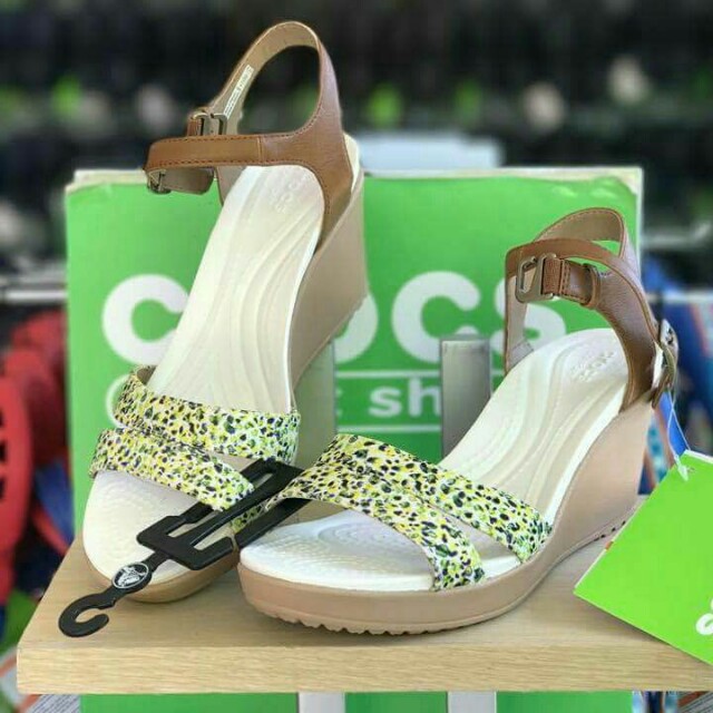 Crocs Wedges/ ready stock, Women's Fashion, Footwear, Wedges on Carousell