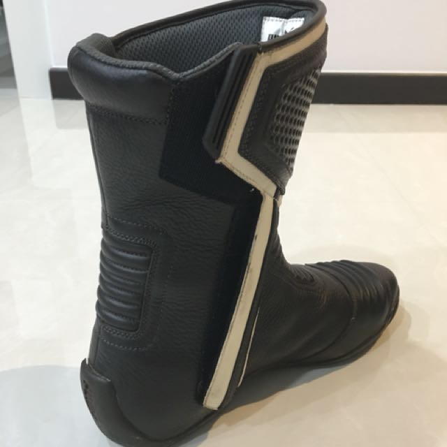 Puma riding boots, Motorcycles, Motorcycle Apparel on Carousell