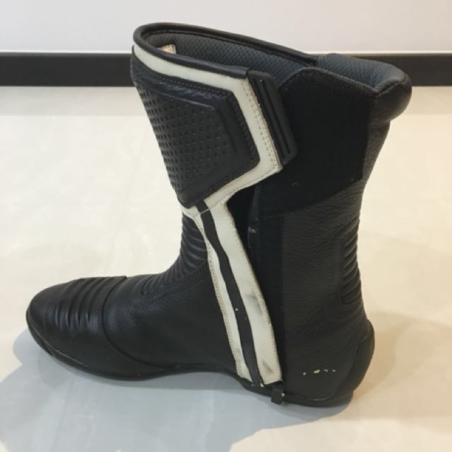 Puma riding boots, Motorcycles, Motorcycle Apparel on Carousell