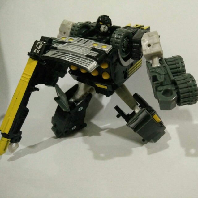 Armorhide Target Exclusive Transformers Movie Cybertron, Hobbies & Toys ...