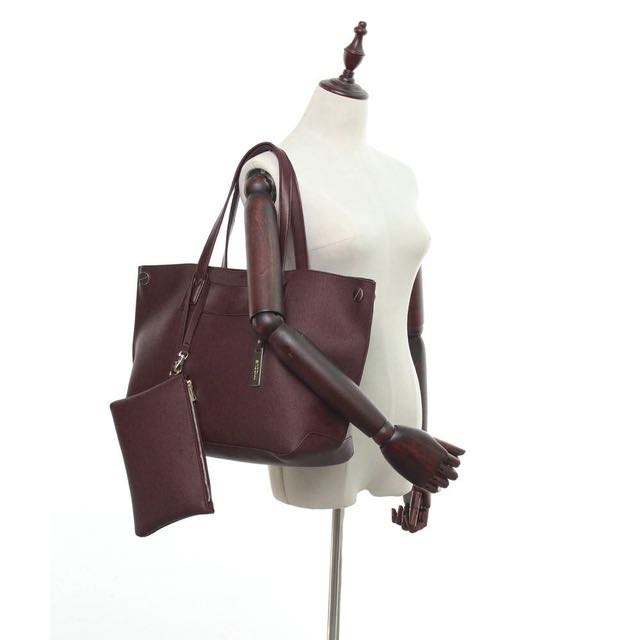 Mizzue bag, Women's Fashion, Bags & Wallets, Tote Bags on Carousell