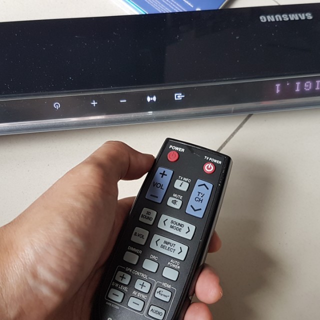 Samsung soundbar with subwoofer HW-D450, Audio, Soundbars, Speakers ...