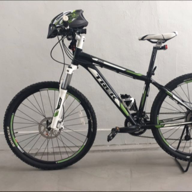 Trek and scott bikes with free stuff, Sports Equipment, Bicycles ...