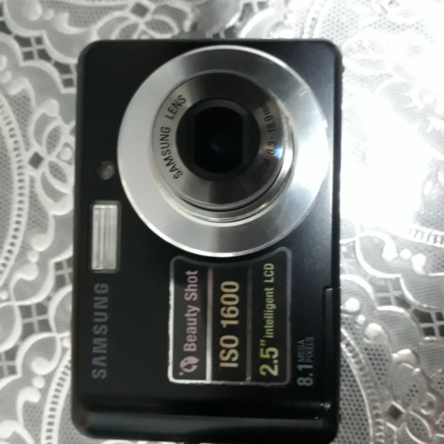 Samsung ES10 8.1 megapixel Camera, Photography, Cameras on Carousell