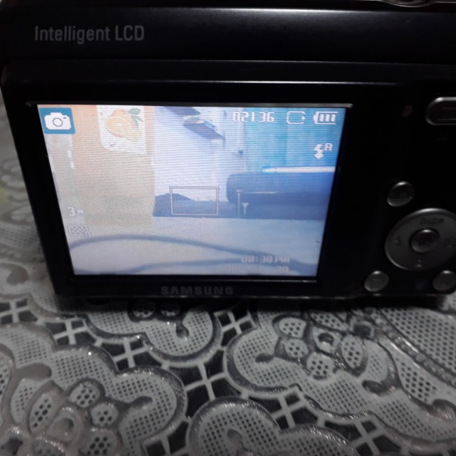 Samsung ES10 8.1 megapixel Camera, Photography, Cameras on Carousell