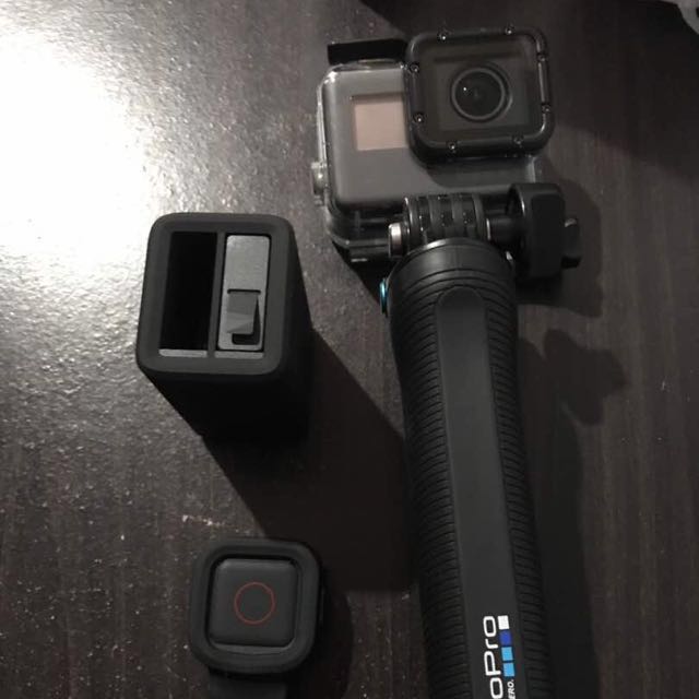 Go Pro Hero 5 with accessories (Bluetooth remote controller+Camera ...