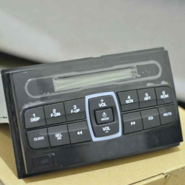original axia standard G radioplayer, Auto Accessories on Carousell