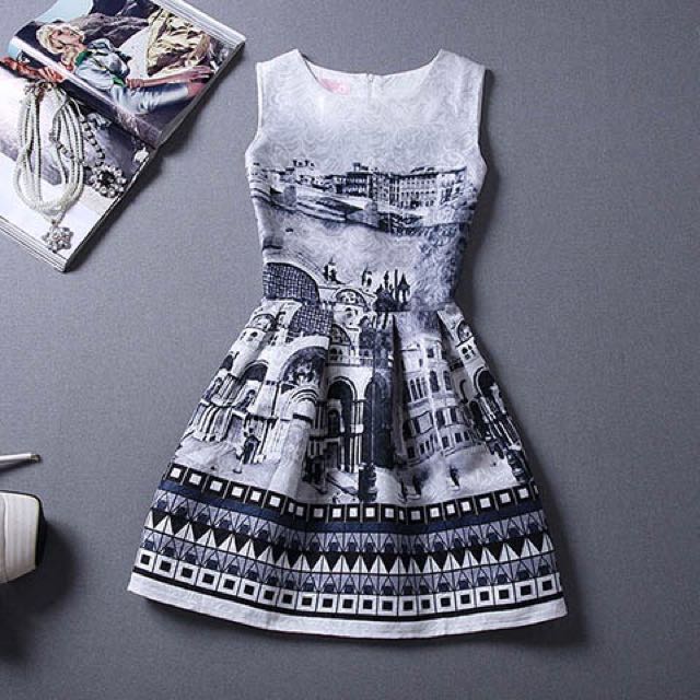 Retro Building Prints Dress, Women's Fashion, Dresses & Sets, Dresses ...