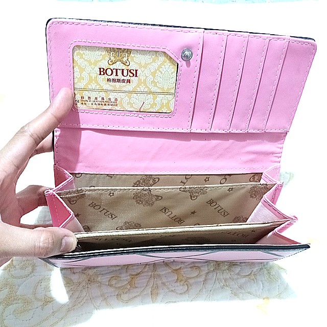 New!BOTUSI Wallet, Women's Fashion, Bags & Wallets, Wallets & Card ...
