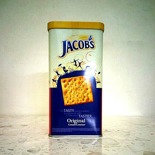 JACOB"S Biscuit Tin, Furniture & Home Living, Kitchenware & Tableware ...