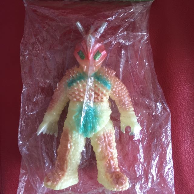 Yamanaya Ultraman Ace Giant Yapool (glow in dark ver.), Hobbies & Toys ...