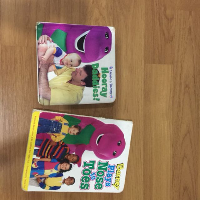 Barney- Hooray Daddies! & plays nose to toes, Hobbies & Toys, Books ...