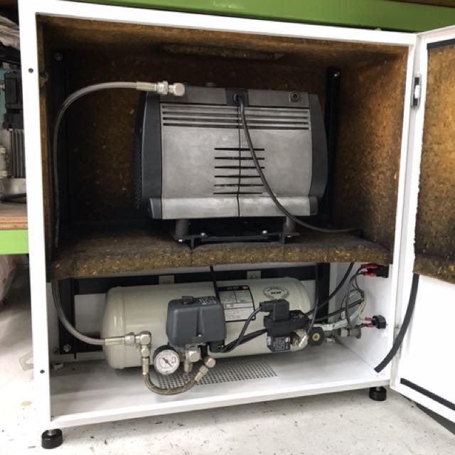 Jun-Air Silent Air Compressor 400-5M, Everything Else on Carousell