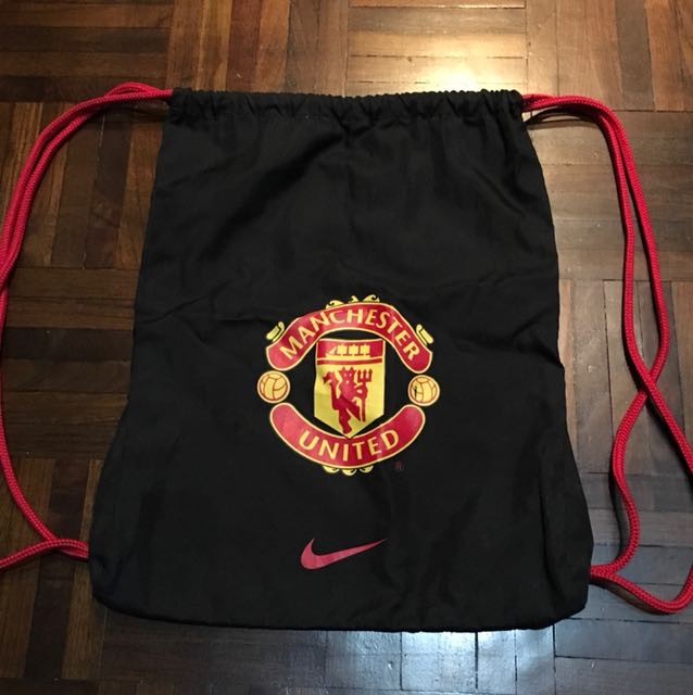 Manchester United Nike Drawstring Bag, Sports Equipment, Sports & Games ...