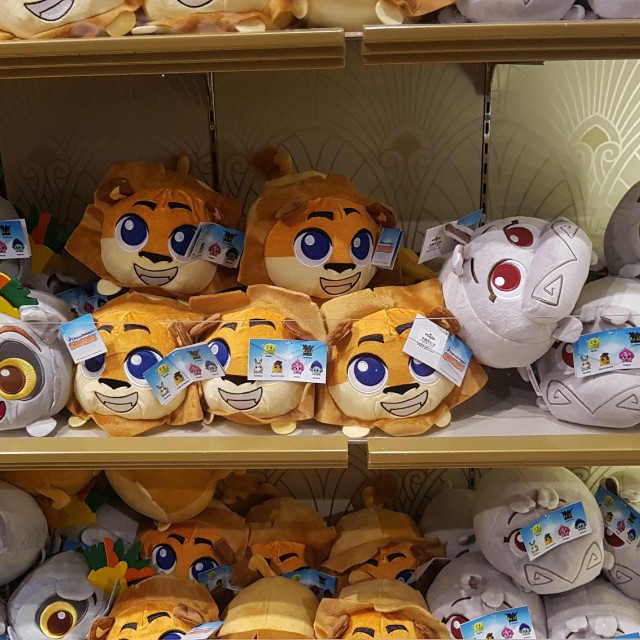 (PO) Universal Studios Singapore USS kung fu panda, shrek, toothless ...