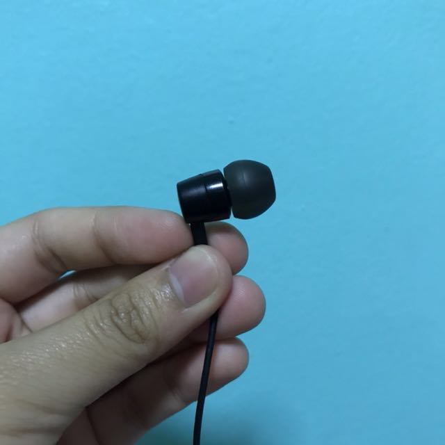 Sony MH 750 earphones, Audio, Headphones & Headsets on Carousell