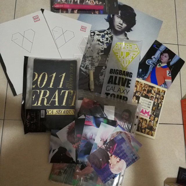 kpop merchandise,albums and other goodies, Hobbies & Toys, Memorabilia ...