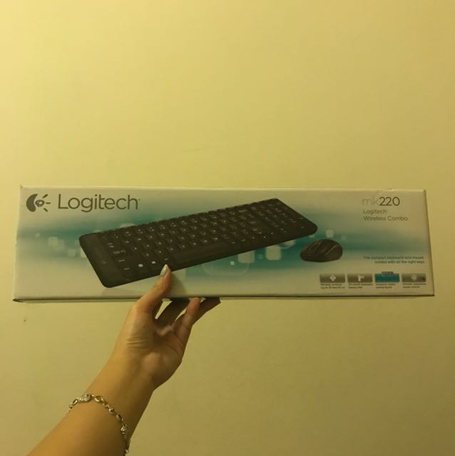 Logitech Wireless Keyboard And Mouse Combo Computers And Tech Parts