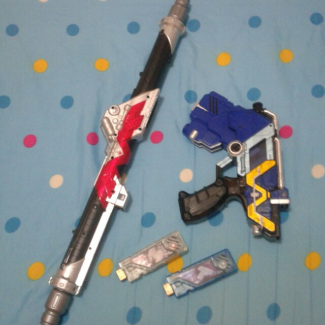 * $15 each set * Kamen Rider W weapon replica Bandai Trigger, Hobbies ...