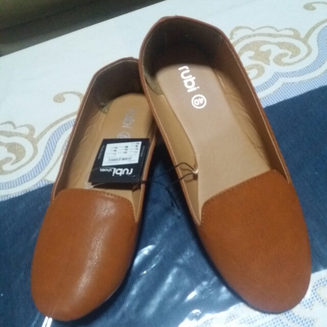 Rubi Shoe size 40, Women's Fashion, Footwear, Flats on Carousell