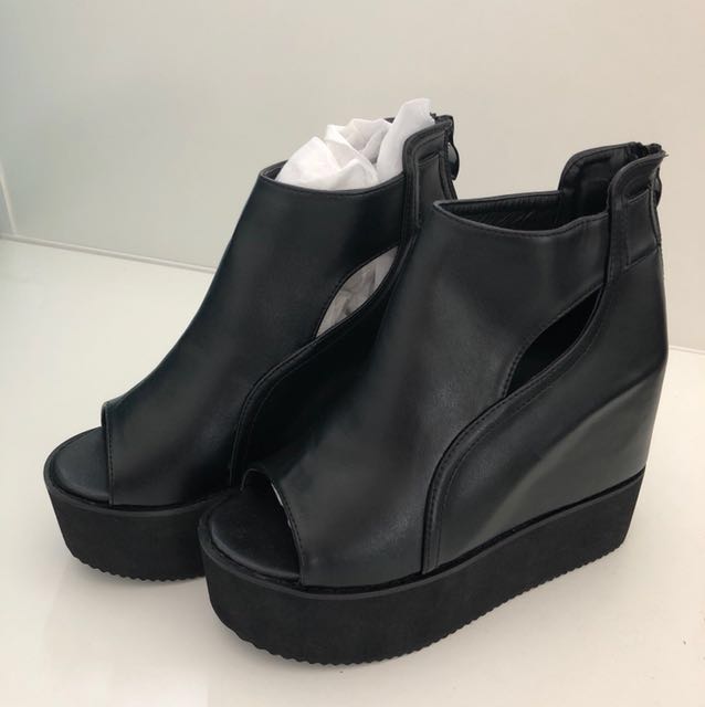 Rare 2 inch black platforms increased height and cosplayers! $25 only ...