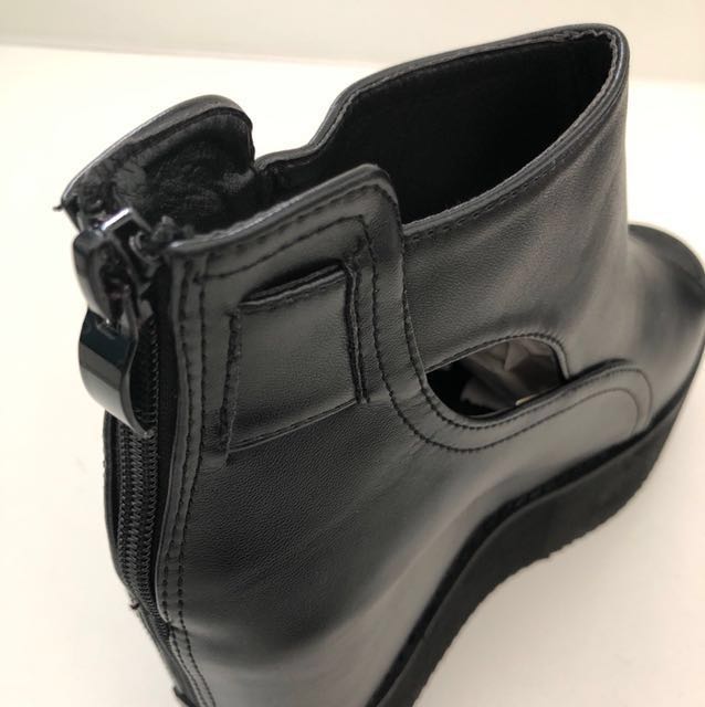 Rare 2 inch black platforms increased height and cosplayers! $25 only ...