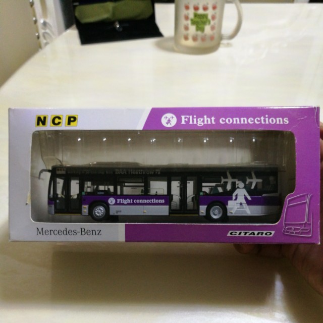 1/76 BAA Heathrow airport flight connections, Hobbies & Toys, Toys ...