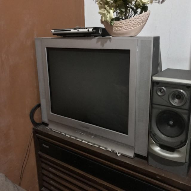 Jual TV Samsung 27inch Model Tabung, Elektronik, TV & Perlengkapan ...