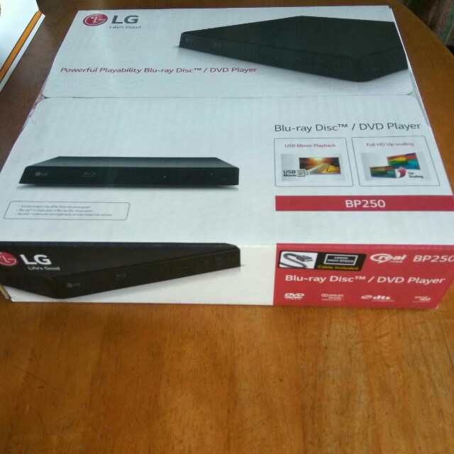 LG BP250 Blu-ray DiscTM/DVD Player, 家庭電器, 電視 & 其他娛樂, 藍光及播放器 - Carousell