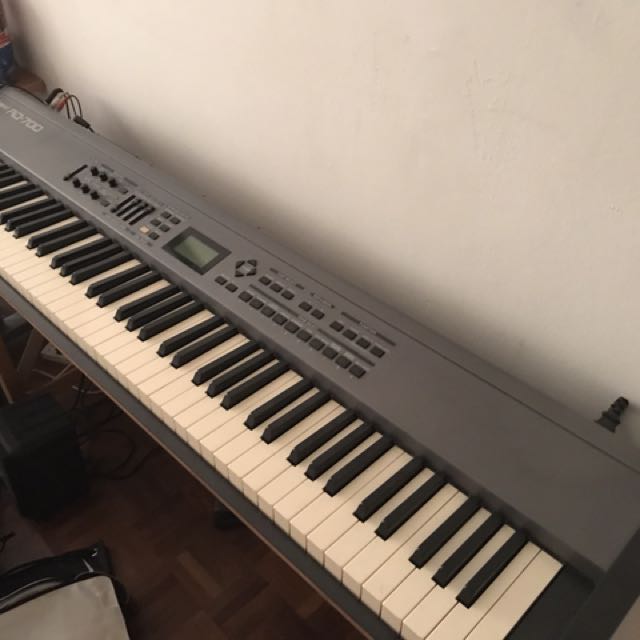 Roland RD-700 Digital Stage Piano, Hobbies & Toys, Music & Media ...