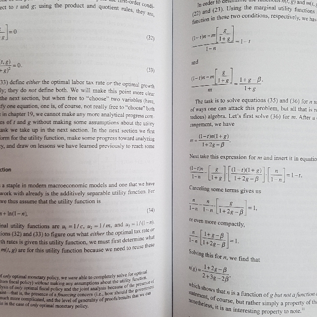 EC3102 - Modern Macroeconomics, Hobbies & Toys, Books & Magazines ...