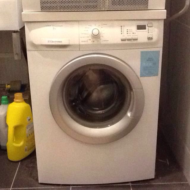 ELECTROLUX EWF10741 Washing Machine (Johor Bahru), Furniture & Home ...