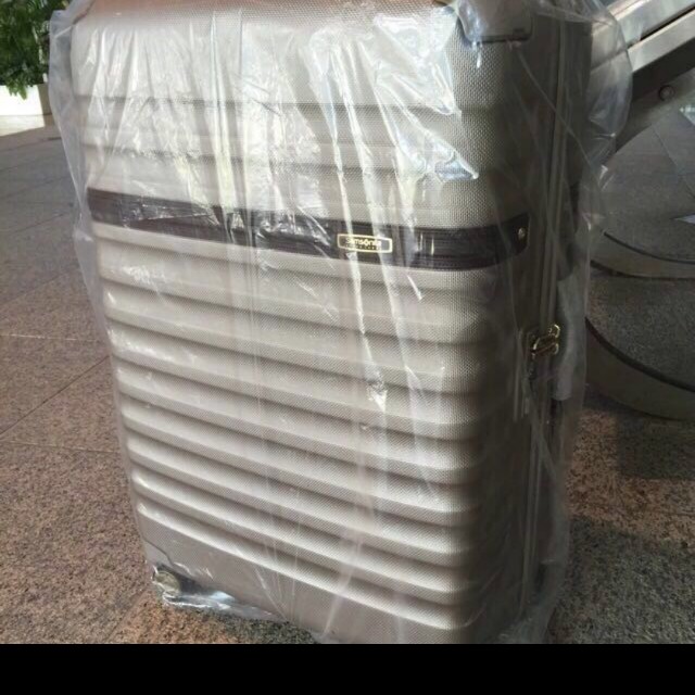 Samsonite 28inch Gold Luggage Brand New, Luxury, Bags & Wallets on ...