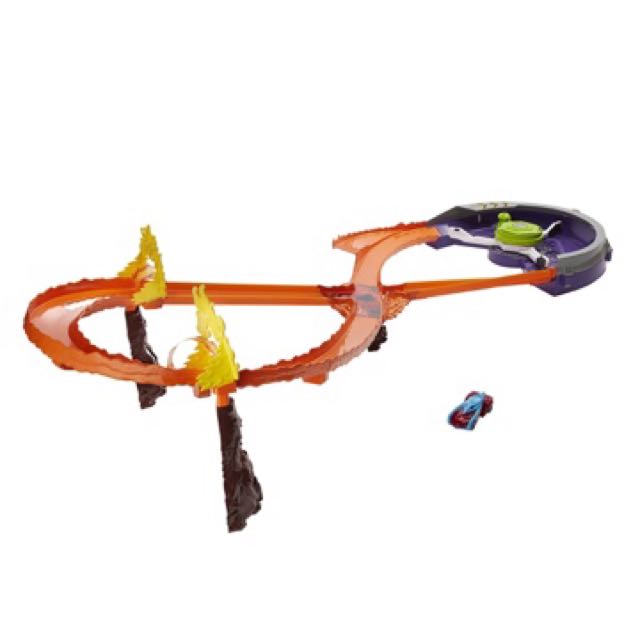 Hot Wheels Race Lava Race, Hobbies & Toys, Toys & Games on Carousell