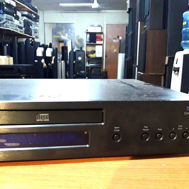 Ku Cambridge cd player, Audio, Portable Music Players on Carousell